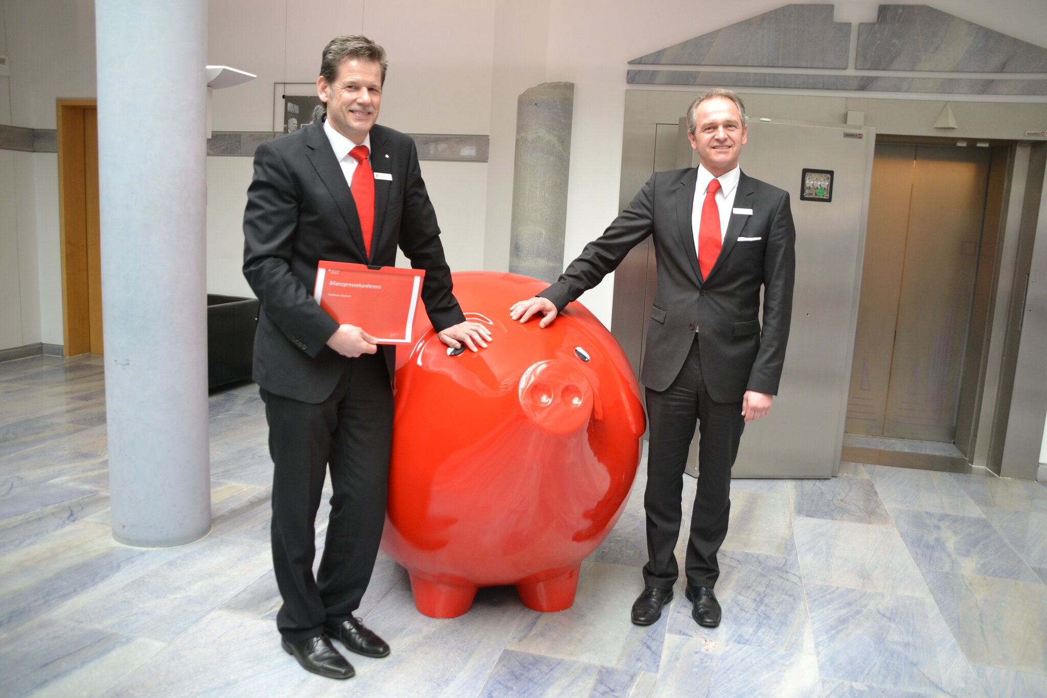 Sparkasse Stockach mit Änderungen und neuen Zahlen: Die Renaissance des ...