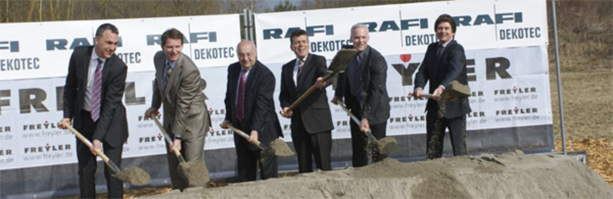 Feierlicher Spatenstich für Umsiedlung nach Steißlingen: Rafi Dekotec ...