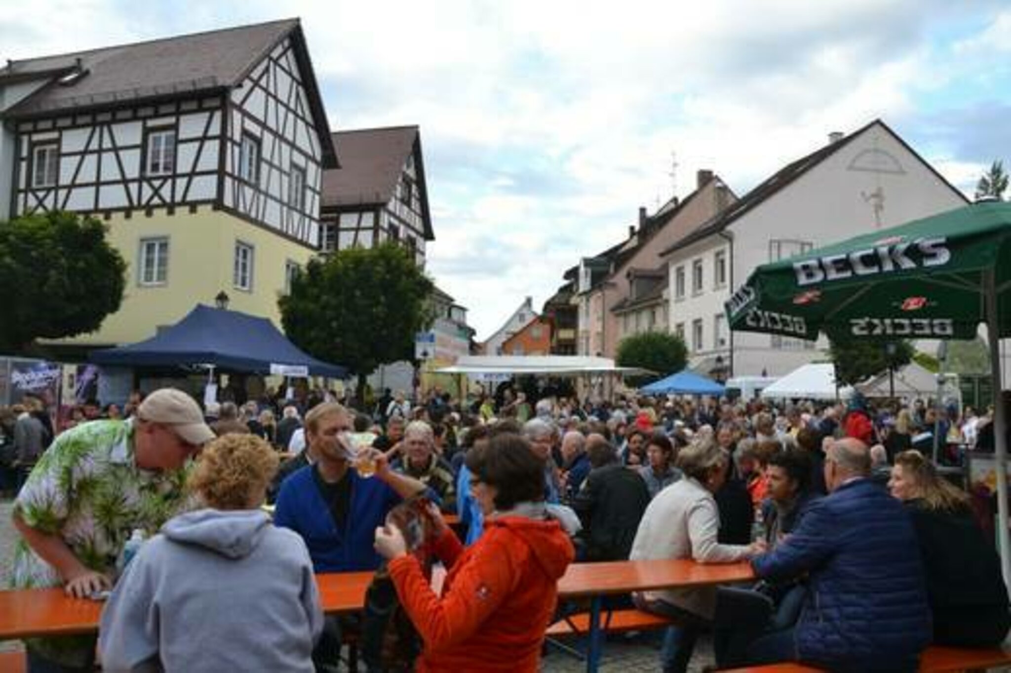 Schmissig, schwungvoll, stark: der »Stockacher Sommerabend«: Eine Nacht ...