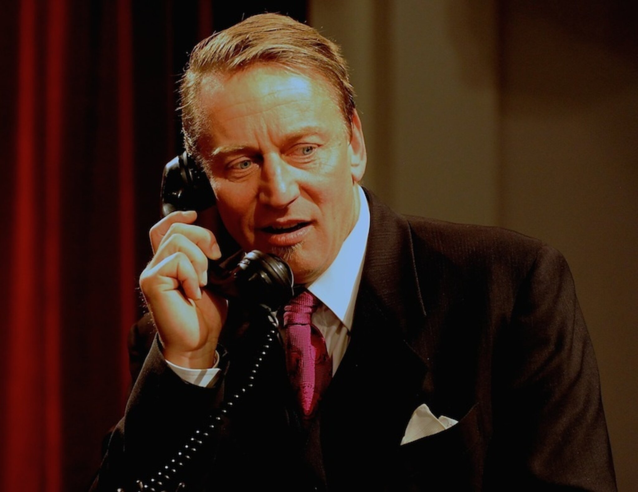 Färbe präsentiert Gaunerkomödie von Tony Dunham: »Schnüffler, Sex und ...