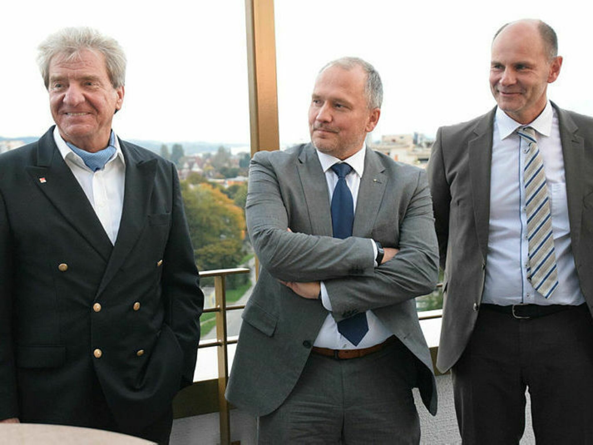 AfD-Wahlbeben Thema Nummer Eins beim »Radolfzeller Kirsch«: OB Staab ...