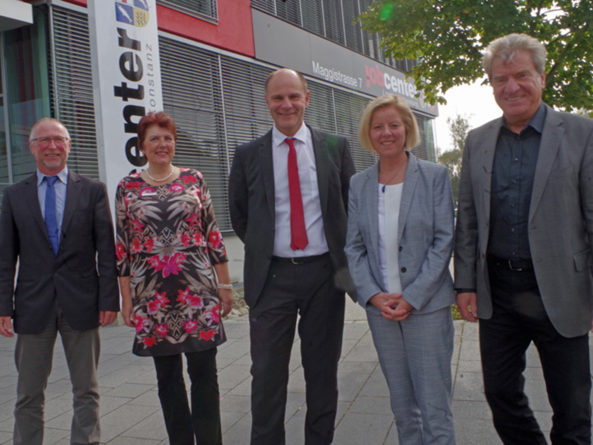 Einweihung im „Sintec“ in Singen gefeiert: Sogar „Gelbe Säcke“ im neuen ...