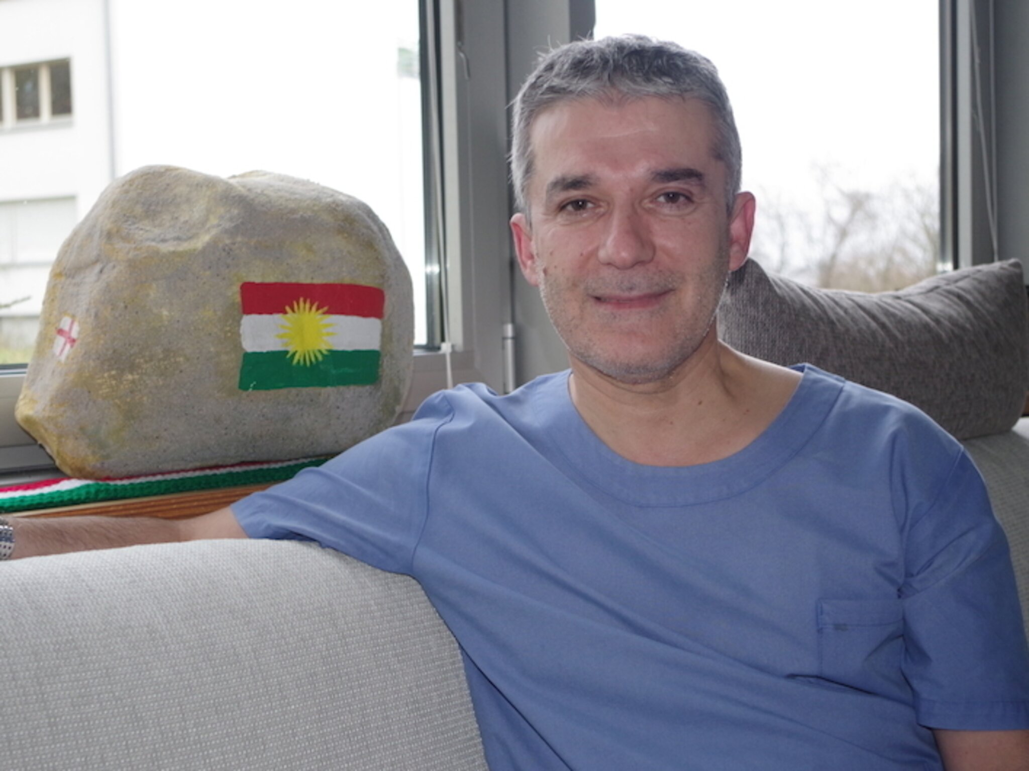 Dr. Aram Bani hat als Kurde ein Buch über sein Schicksal und das seine ...