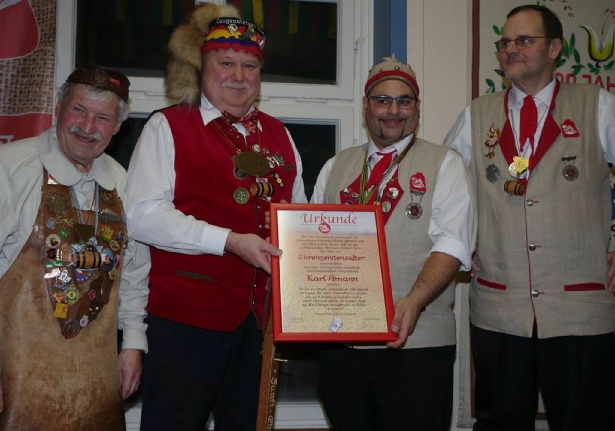 Zunftbieranstich zu Ehren von Karl Amann in der Gottmadinger Fahr ...