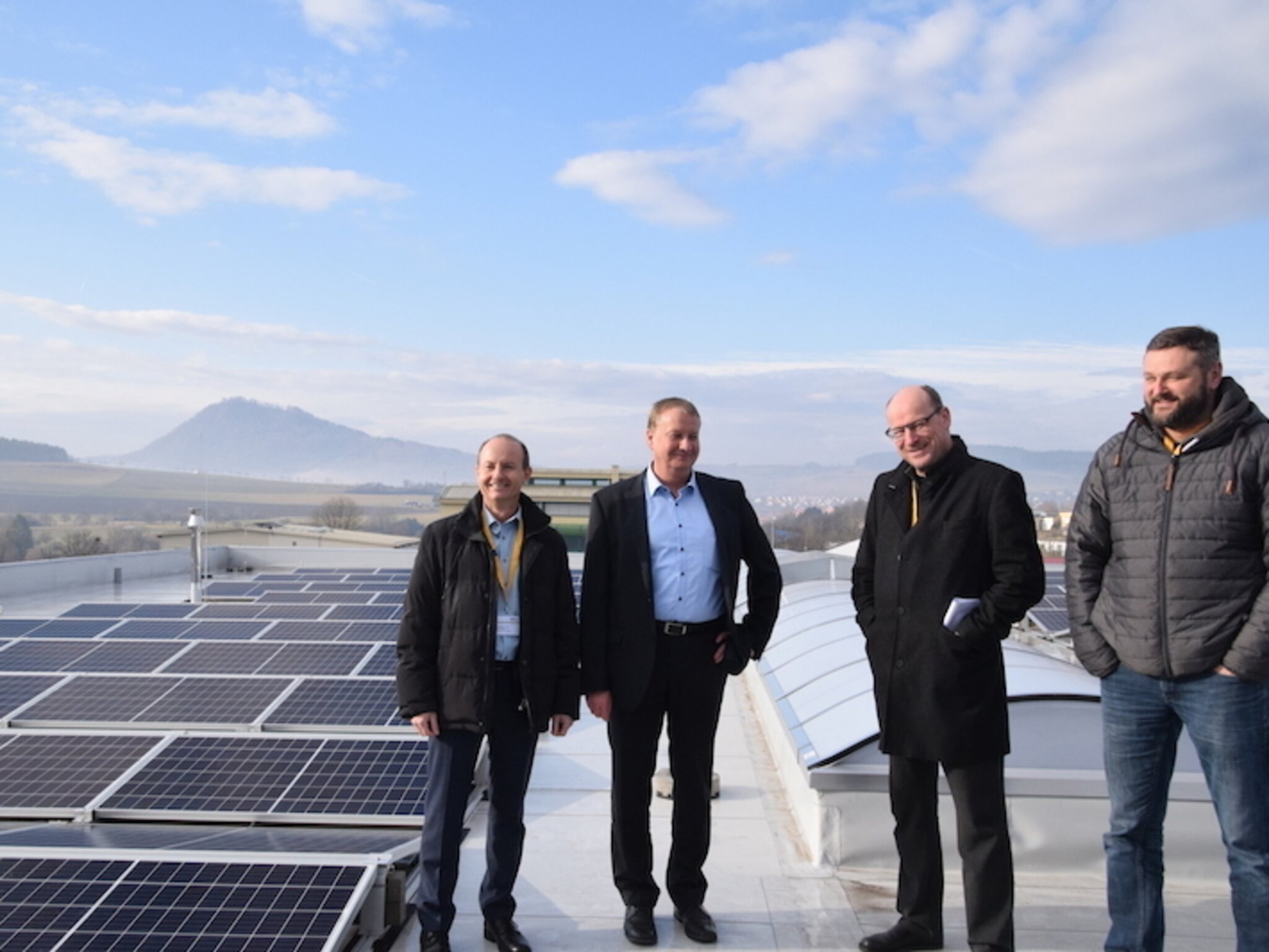 Förster Technik in Engen produziert jetzt mit Solarstrom: Sonne sorgt ...
