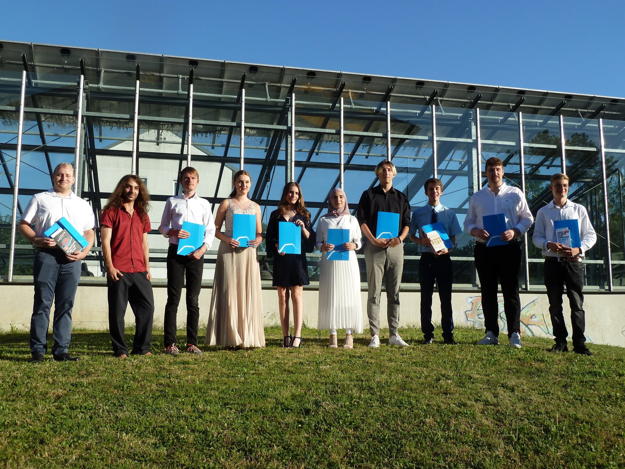 Erfolgreicher Abschluss an der HGS: CTA als Schüssel für die eigene ...