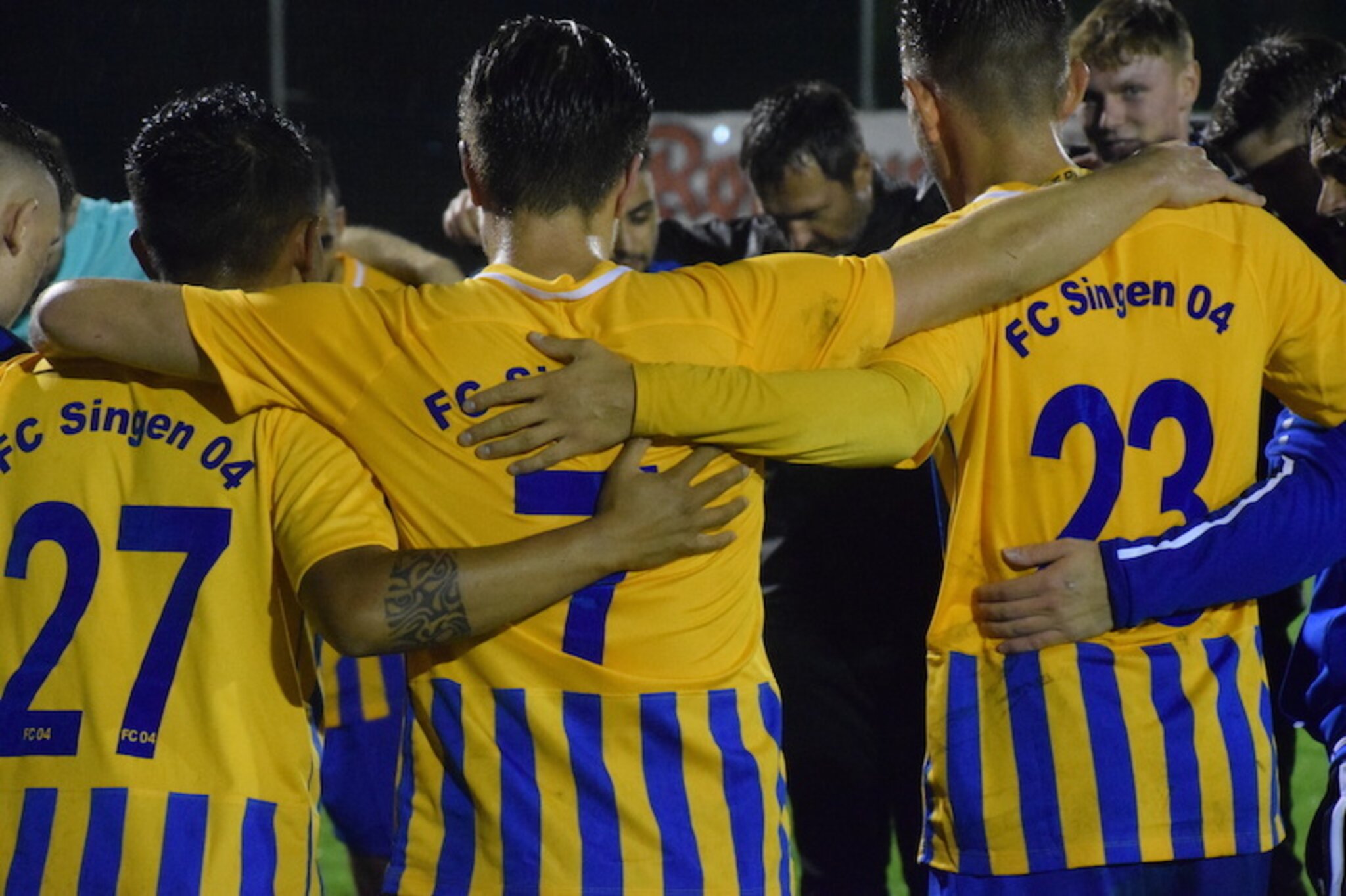 FC Singen will auswärts punkten: Mit starkem Willen und etwas Glück ...