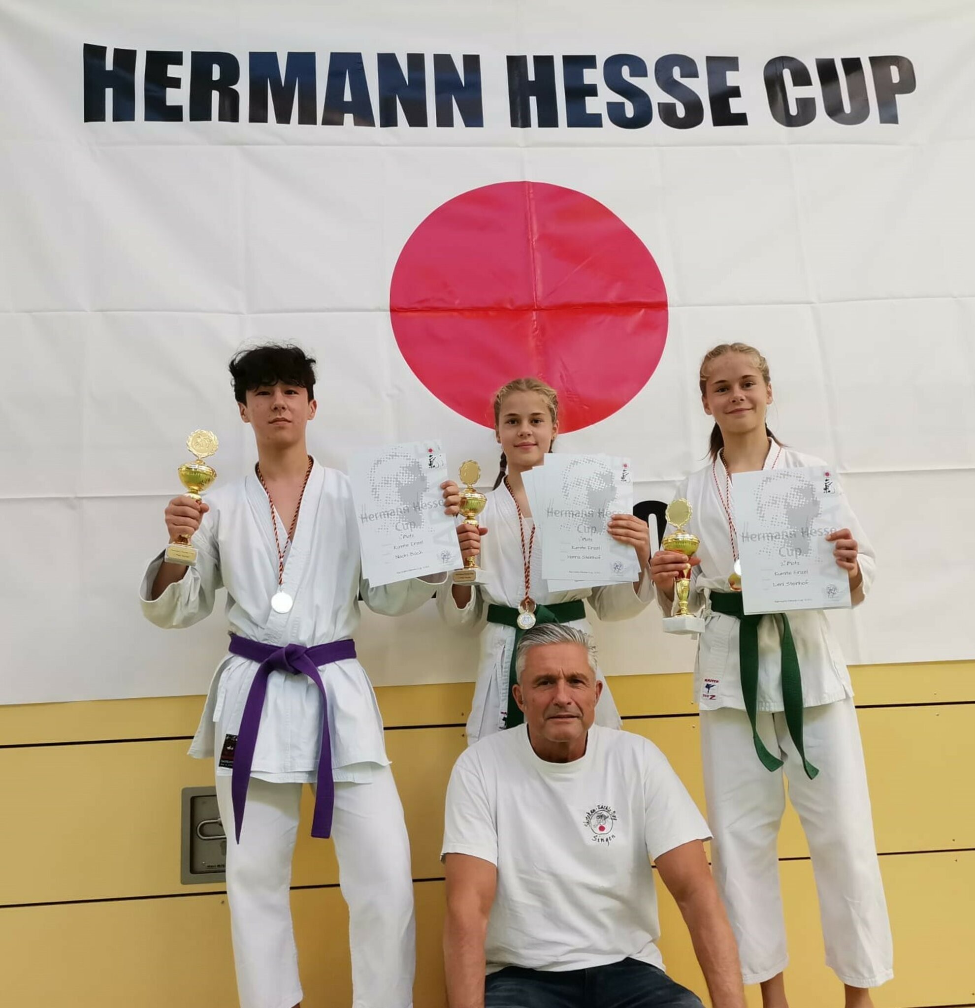 Shotokan-Dojo beim Hermann-Hesse-Cup in Calw: Erfolgreiche Karate-Jugend - Singen