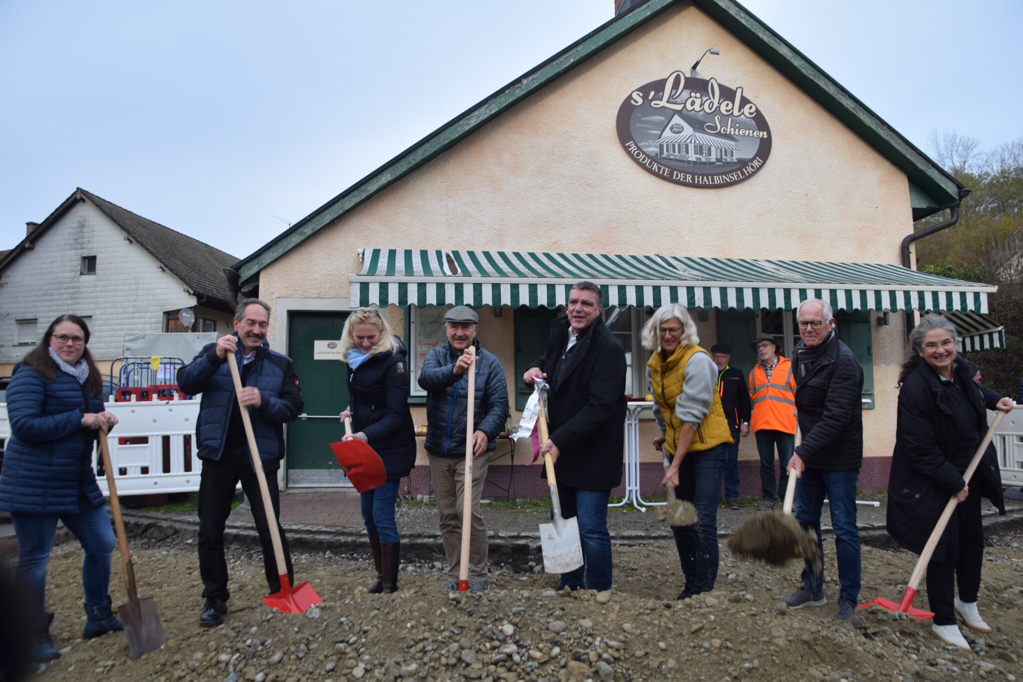 Erweiterung in Schienen:: Am Lädele geht’s jetzt voran - Öhningen
