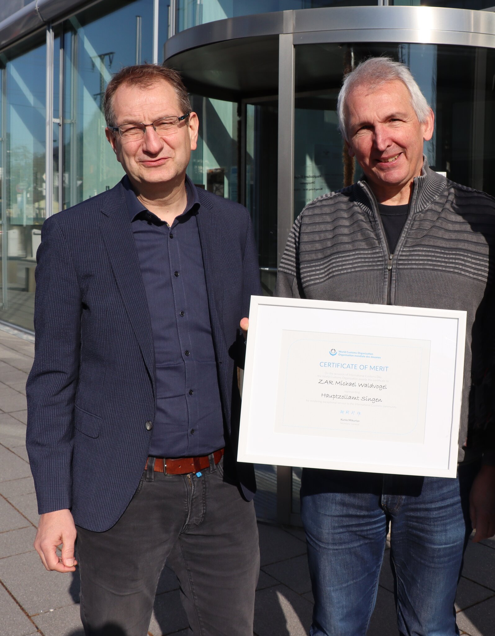 Hauptzollamts Singen: Weltzollorganisation (WCO) ehrt Singener ...