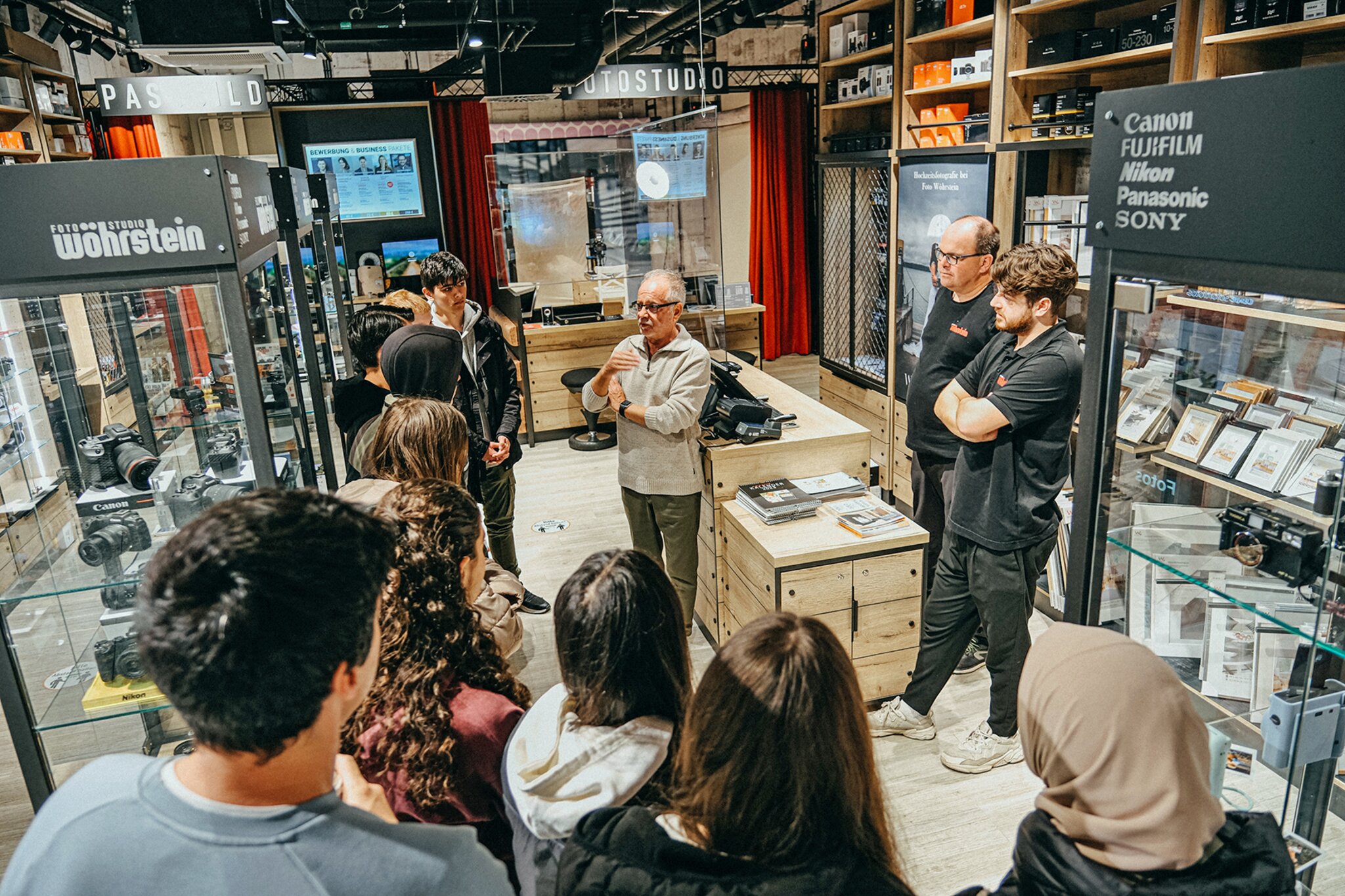 Foto Wöhrstein beim "Tag des offenen Handwerks": Wieso zwei Farben in ...
