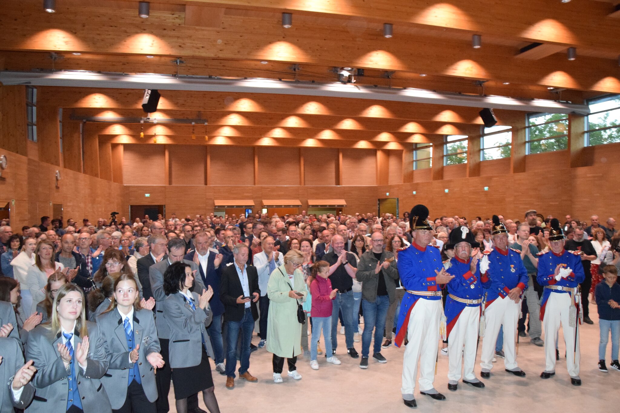 Bürgermeisterwahl in Engen: Stichwahl zwischen Frank Harsch und Tim ...