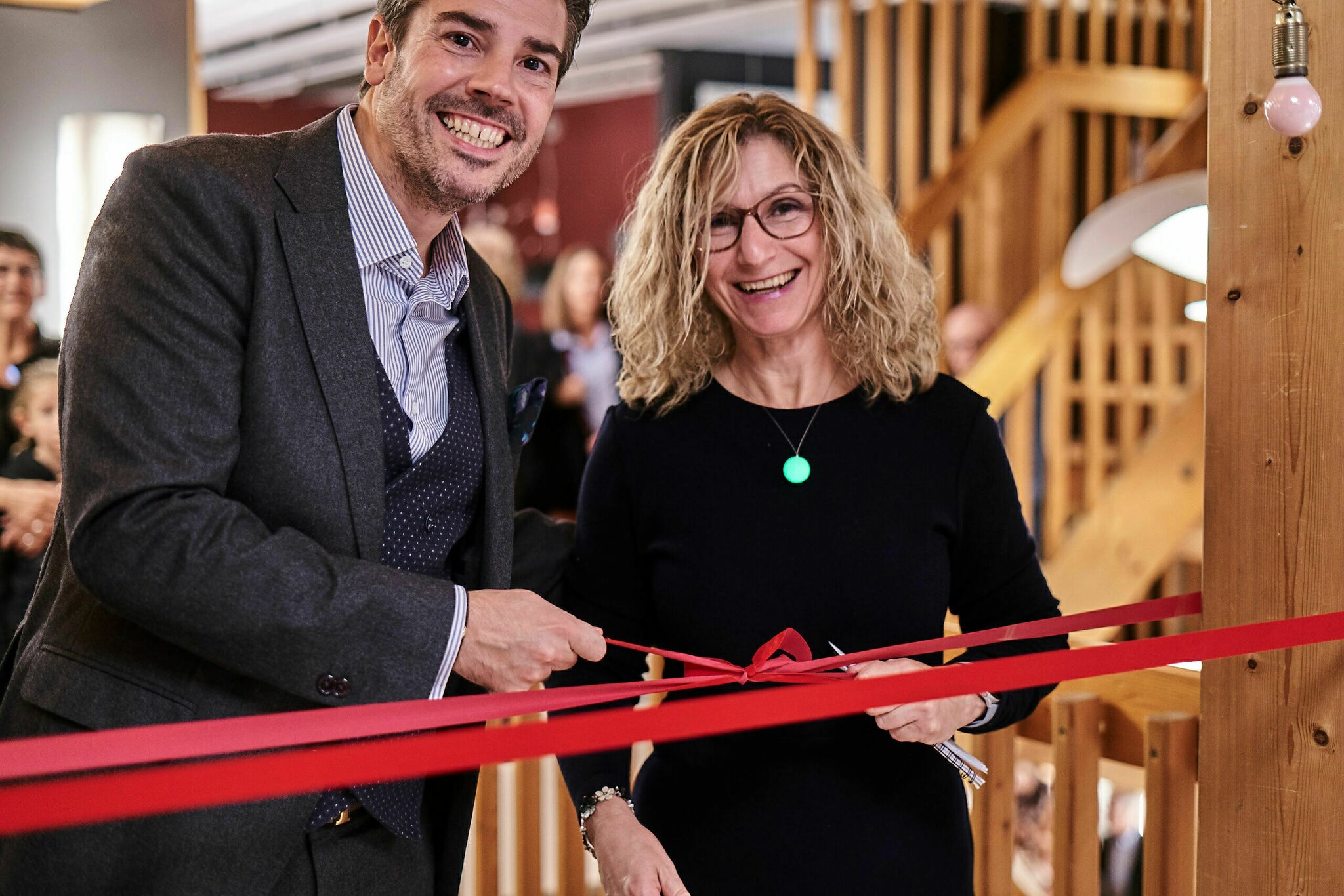 "biller licht" mit neuem Auftritt: Neue Ausstellung zum 40-jährigen ...