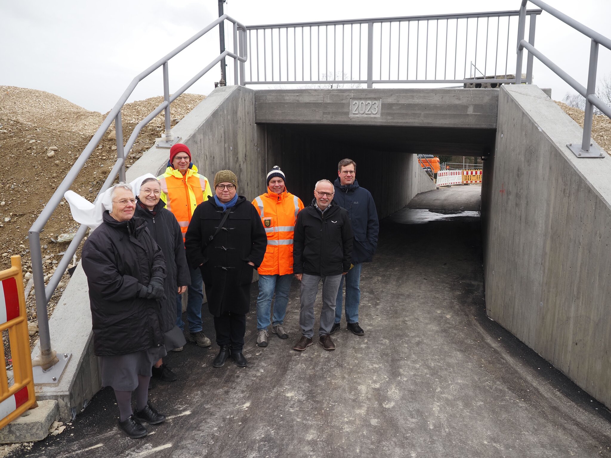 Freigabe noch am letzten Schultag: Fußgänger-Unterführung verkürzt den ...