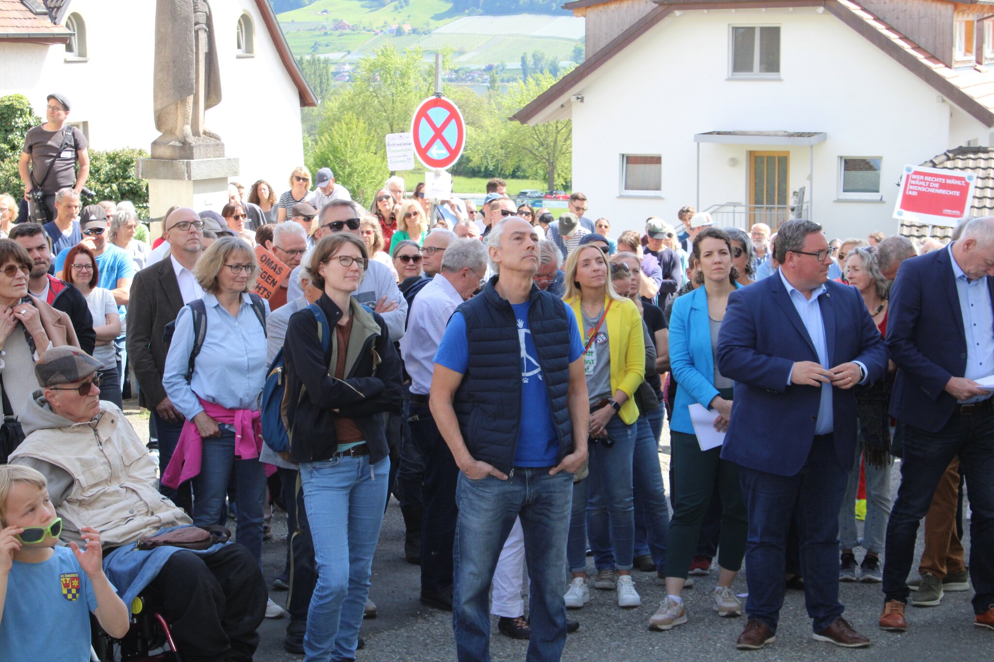 Bündnis Höri: Rund 300 Menschen setzen Zeichen für die Demokratie ...