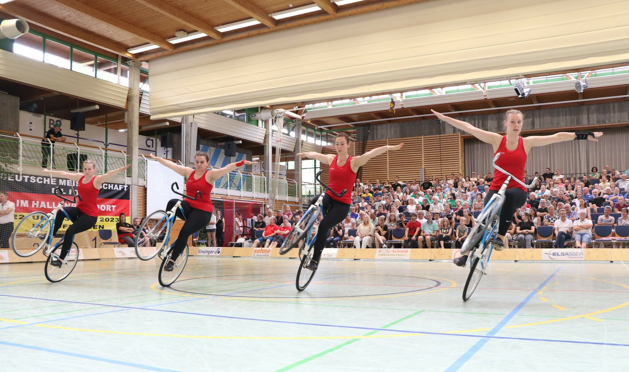 Auch die RMSV Aach vertreten: Hochkarätiges Aufgebot beim Kunstrad ...