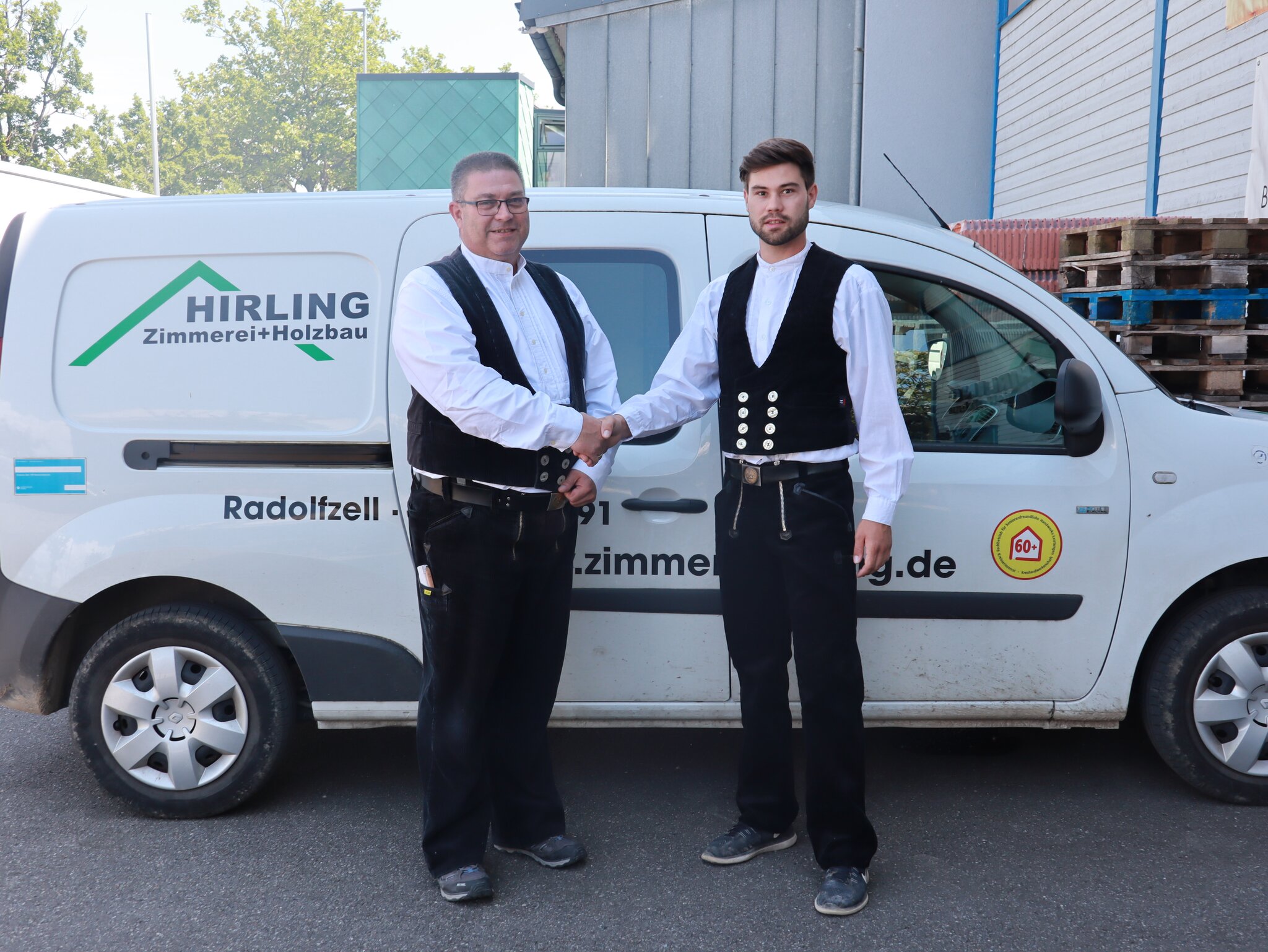 Radolfzeller Handwerker: Zimmerei Hirling - Neuer Meister mit an Bord ...