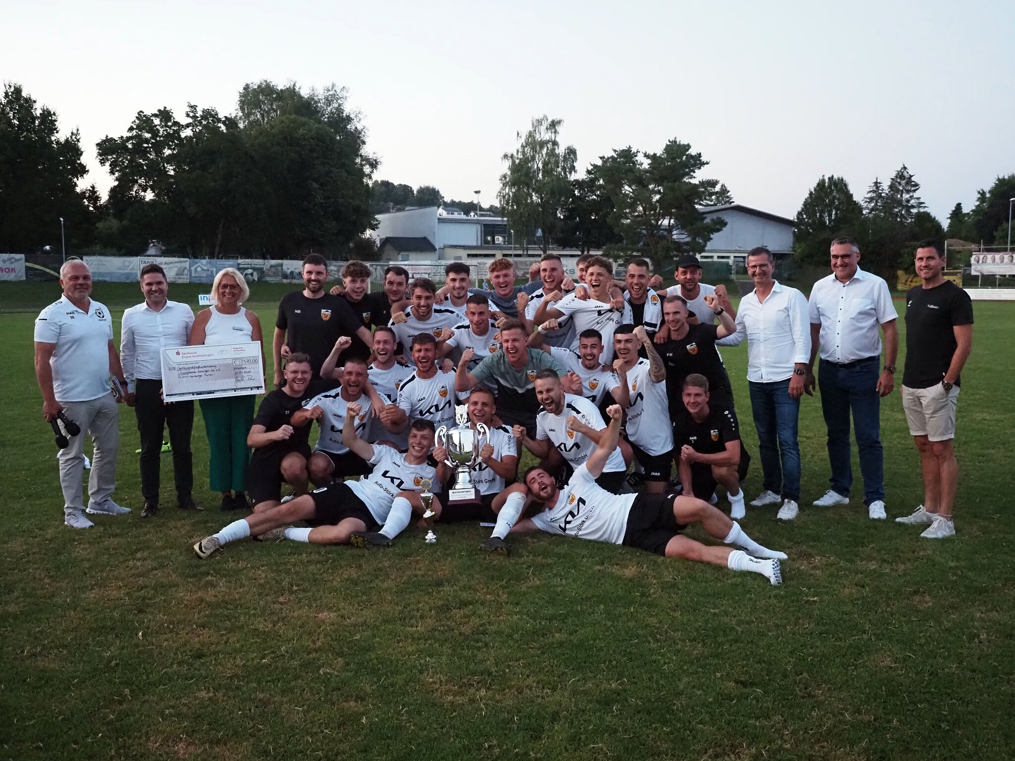 Elfmeterschießen gegen des SC GoBi: SV Mühlhausen gewinnt das Homburger-Turner - Hilzingen