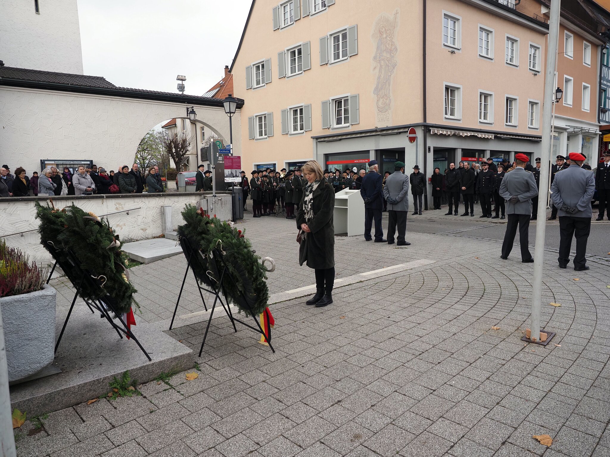 Volkstrauertag Stockach als Botschaft für Zukunft: Ein Tag der Mahnung ...