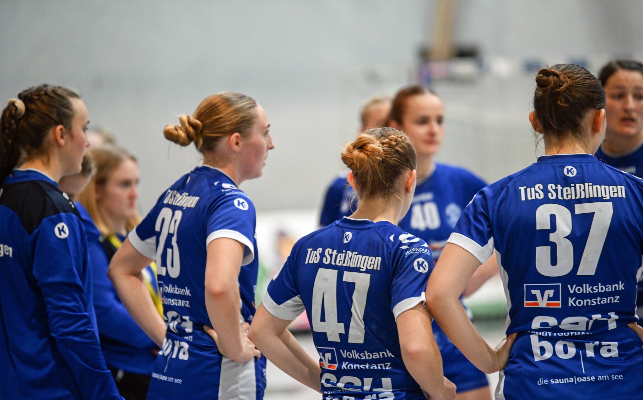 TuS Damen gewinnen mit 21:30: Das Derby gegen die SVA 2 ging klar in ...