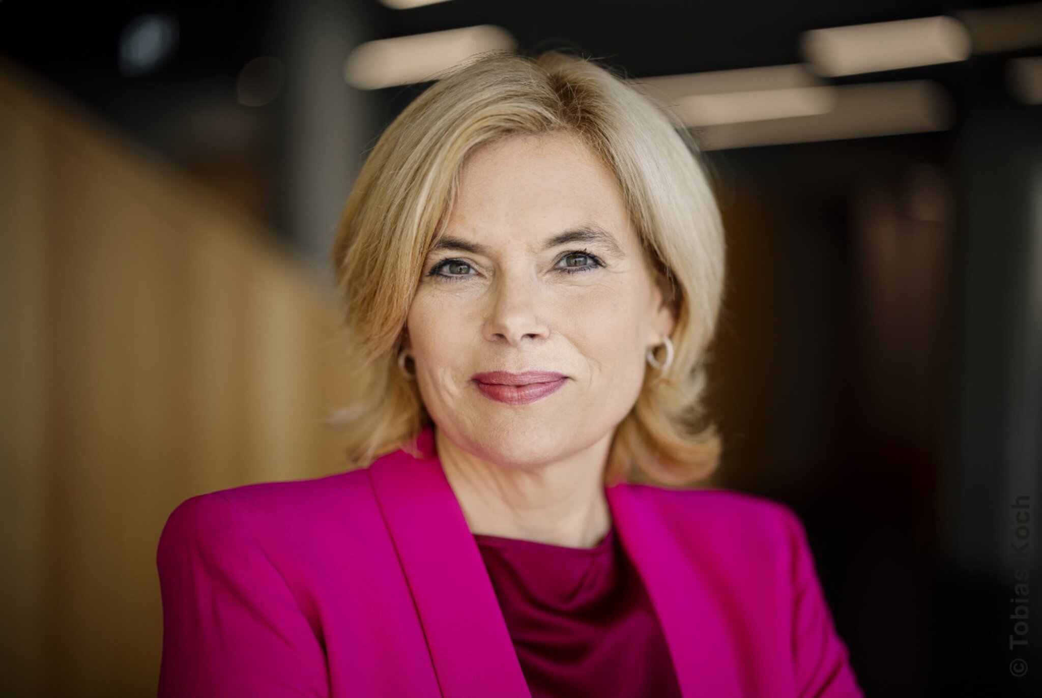 Von der blonden Weinkönigin zur Grand Dame der CDU: Julia Klöckner ...