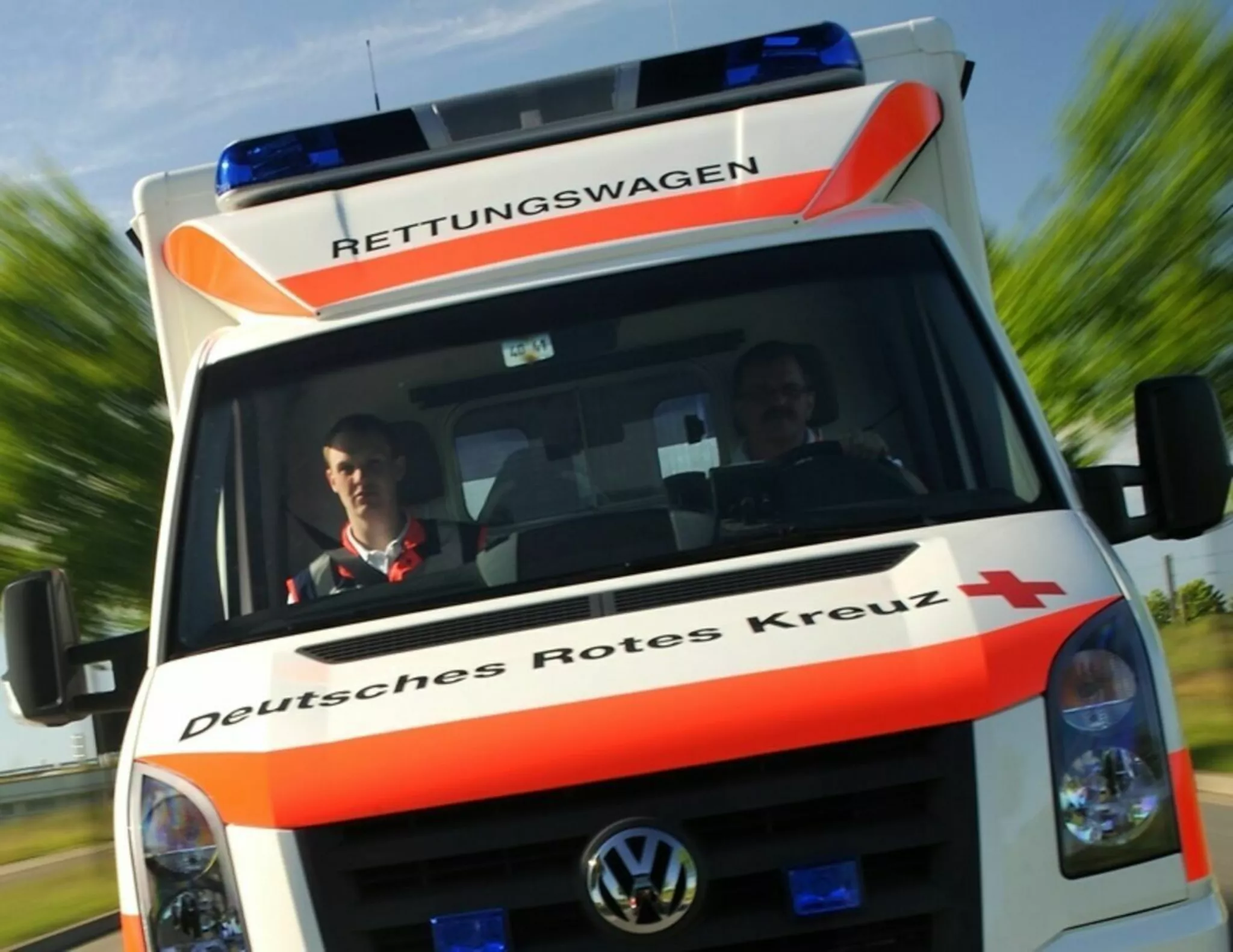 Blechschaden von rund 3.500 Euro: Radfahrerin bei Unfall am Lärchenweg verletzt - Radolfzell