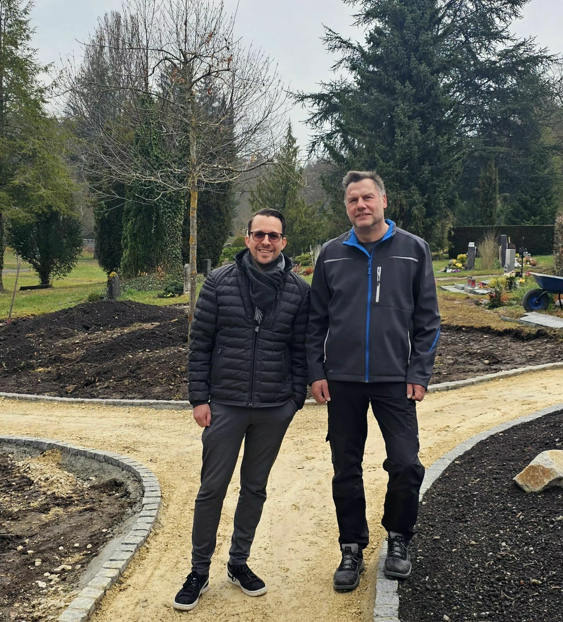Neue Leitung mit viel Tatkraft: Der Radolfzeller Waldfriedhof im Wandel ...