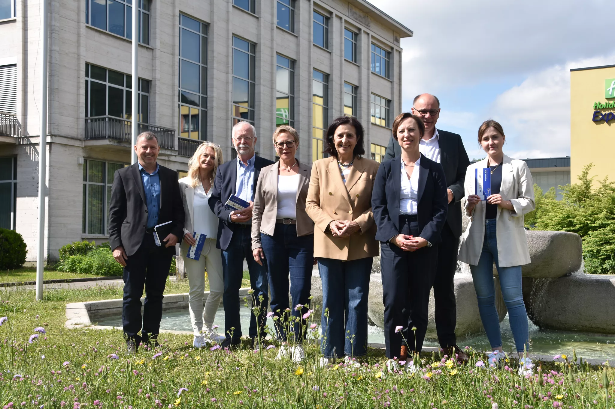 Programmvorstellung im Singener Rathaus: Spannende Vorträge bei der ...