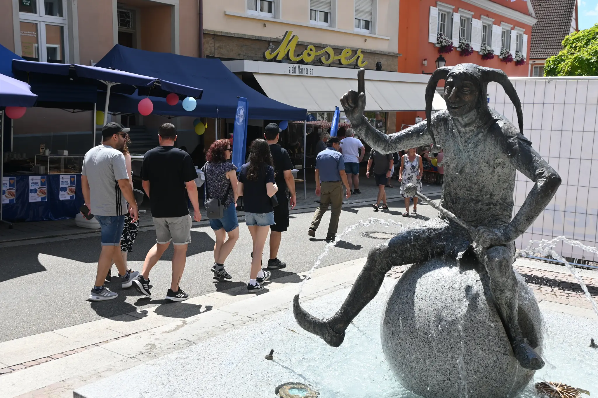 Schweizer Feiertag: Viel Sonnenschein und Feierlaune beim Stockacher ...