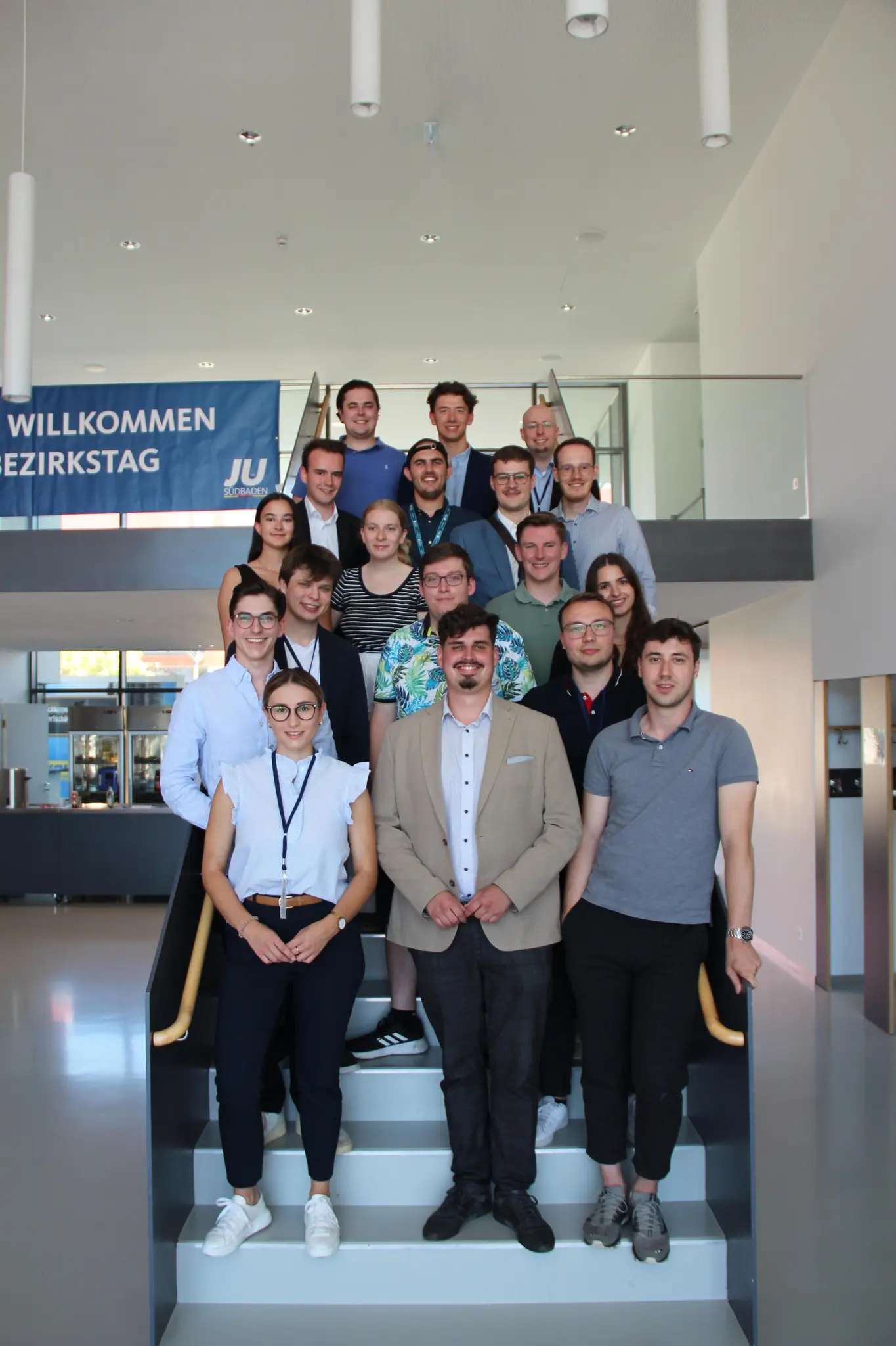 Neuer Vorstand in Geisingen gewählt: Junge Union Südbaden bestätigt Sebastian Bayer als ...