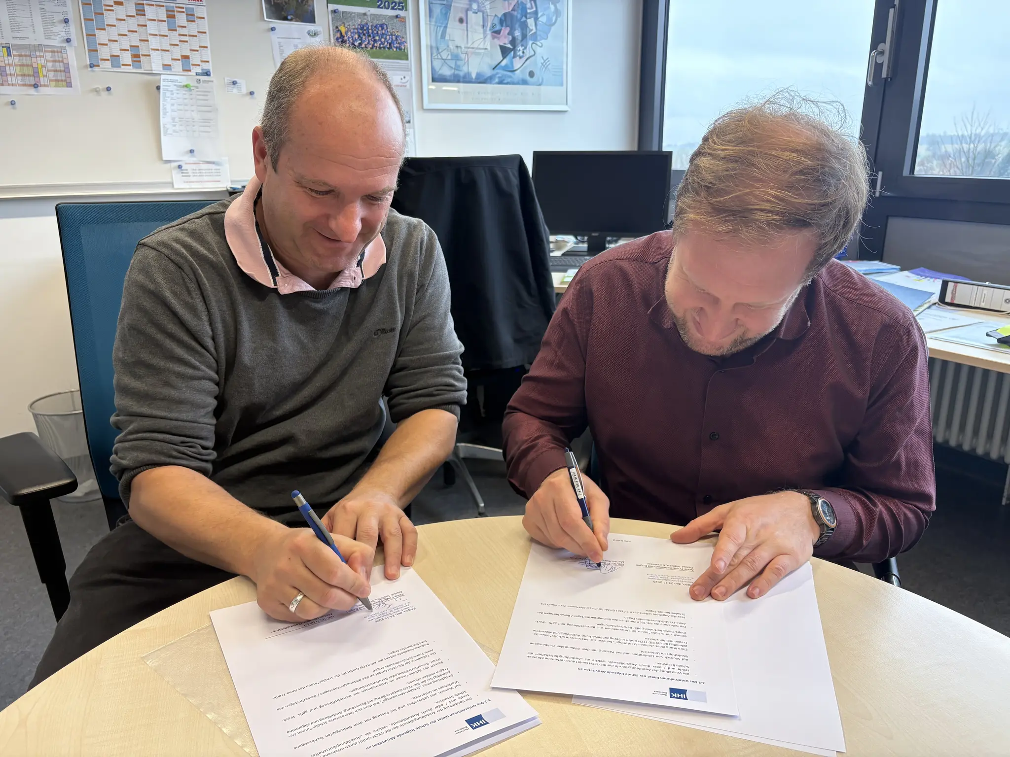 Praxis im Unterricht: Anne-Frank-Schulverbund und Rie-Tech gehen ...
